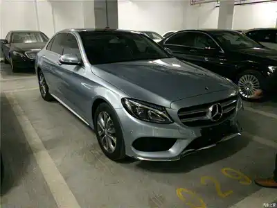 奔驰C级 2015款 C 200 L 运动型 奔驰 1/3张图片大全_汽车外观图库_钻石银-汽车之家