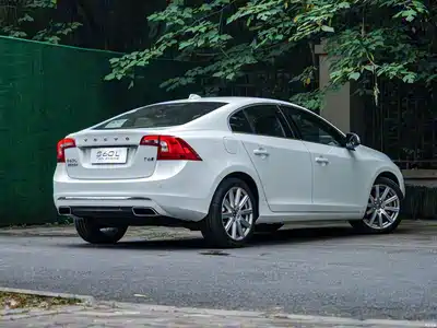 沃尔沃S60插电式混动 2015款 S60L E驱混动 T6智越版 沃尔沃 6/23张图片大全_汽车外观图库-汽车之家