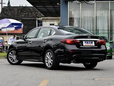 英菲尼迪Q70 2015款 Q70L 2.5L 精英版 英菲尼迪 9/15张图片大全_汽车外观图库-汽车之家