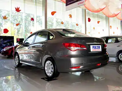 轩逸 2012款 经典 1.6XE 自动舒适版 日产 4/33张图片大全_汽车外观图库-汽车之家