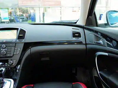 君威 2012款 GS 2.0T 超级运动版 别克 3/64张图片大全_汽车内饰图库-汽车之家