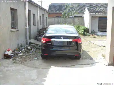 雪铁龙C4L 2013款 1.6L 手动劲享版 雪铁龙 3/4张图片大全_汽车外观图库_碳晶黑-汽车之家