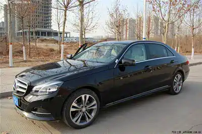奔驰E级 2014款 E 260 L 运动型 奔驰 1/3张图片大全_汽车外观图库_曜岩黑-汽车之家