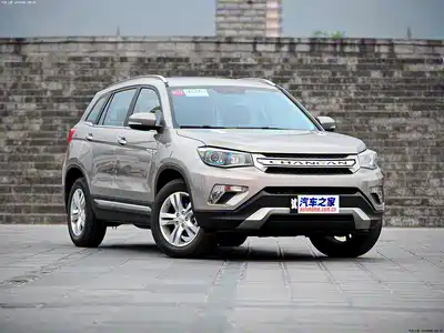 长安CS75 2014款 2.0L 手动领先型 国V 长安 1/7张图片大全_汽车外观图库_闪光钛金灰-汽车之家