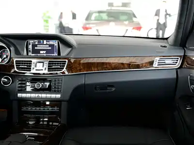 奔驰E级 2014款 E 400 L Hybrid 奔驰 4/59张图片大全_汽车内饰图库-汽车之家