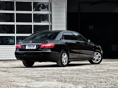 奔驰E级 2012款 E 260 L CGI时尚型 奔驰 6/7张图片大全_汽车外观图库-汽车之家