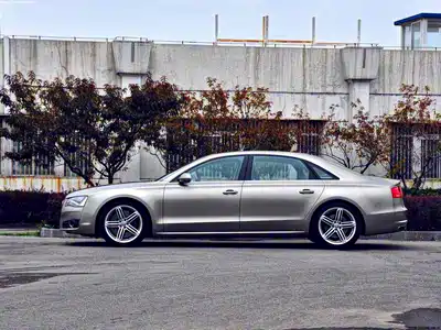 奥迪A8 2012款 A8L 6.3 FSI W12 quattro 奥迪 5/13张图片大全_汽车外观图库-汽车之家