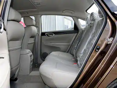 轩逸 2012款 1.6XL 手动豪华版 日产 3/47张图片大全_汽车座椅图库-汽车之家