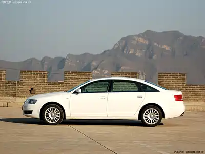 奥迪A6L 2006款 3.2 FSI 尊享型 奥迪 1/10张图片大全_汽车外观图库-汽车之家