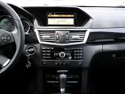 奔驰E级 2011款 E 260 L CGI时尚型 奔驰 13/96张图片大全_汽车内饰图库-汽车之家