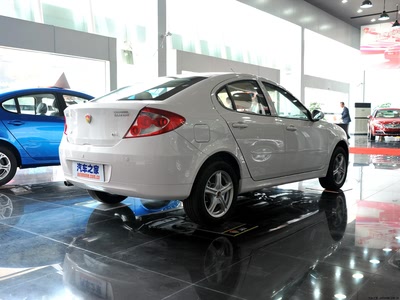 莲花L3 2013款 两厢 1.5L 手动精英型 莲花汽车 4/12张图片大全_汽车外观图库-汽车之家